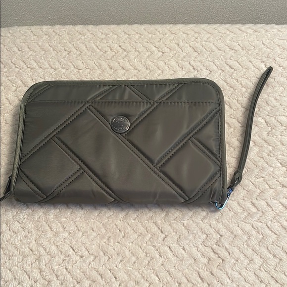 lug | Bags | Lug Zeppelin Rfid Wristlet Wallet | Poshmark